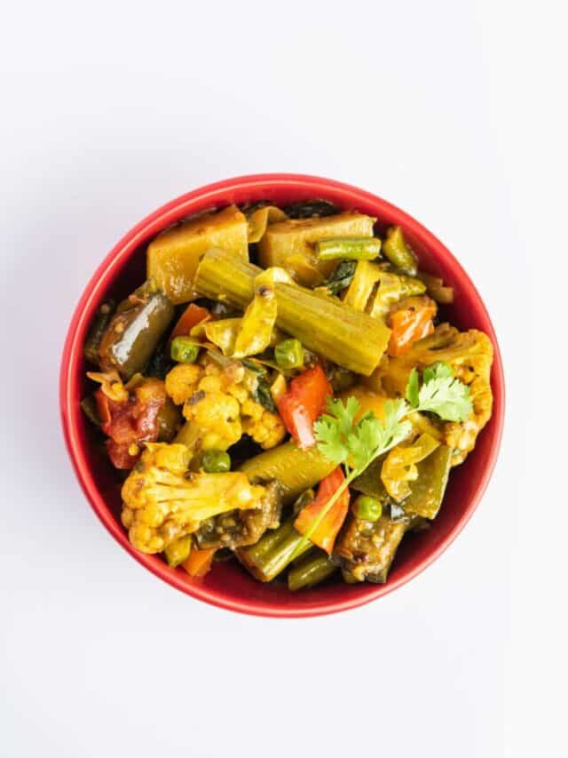 Bengali Labra Recipe For Your Vegetarian Durga Puja Feast