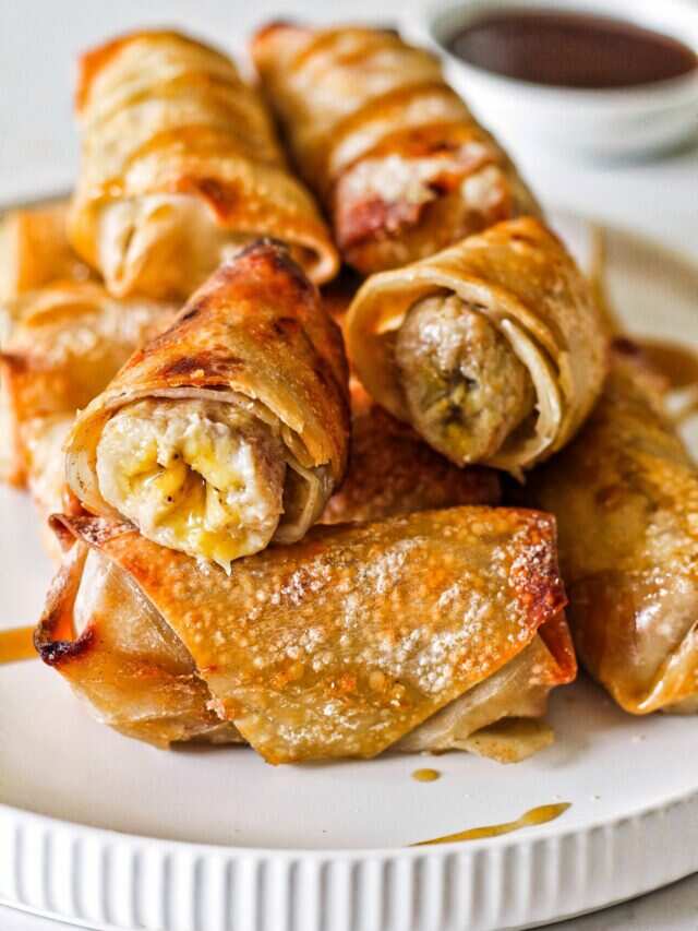 Make These Filipino-Style Fried Banana Rolls To Satisfy Your Sugar Cravings