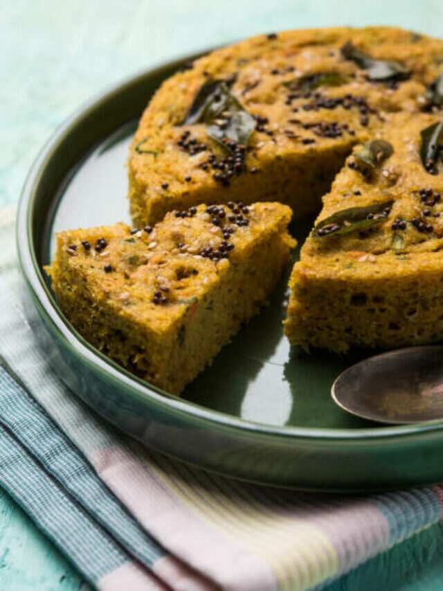 This Mouthwatering Instant Handvo Recipe Will Surely Satisfy Your Cravings