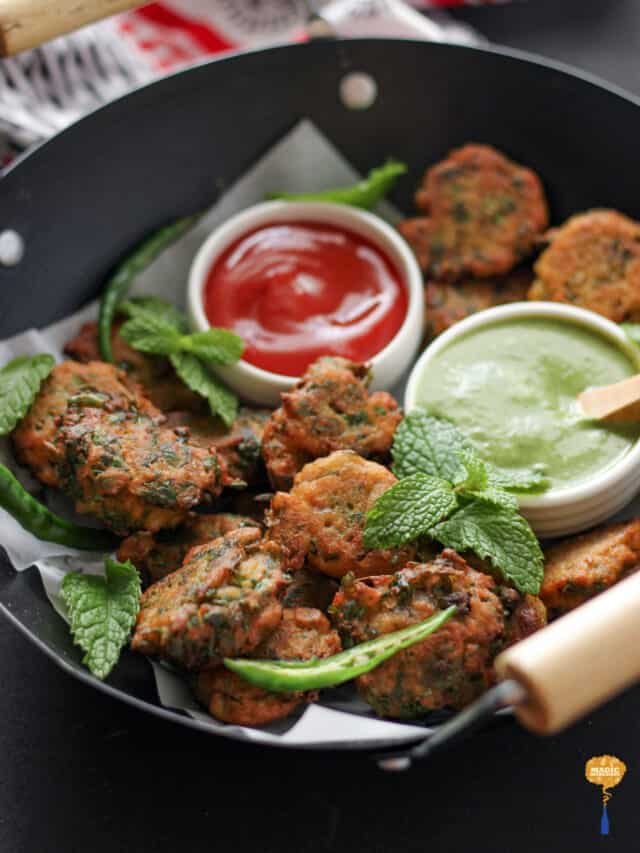Easy Gujarati Methi Pakoda For The Perfect Monsoon Snack