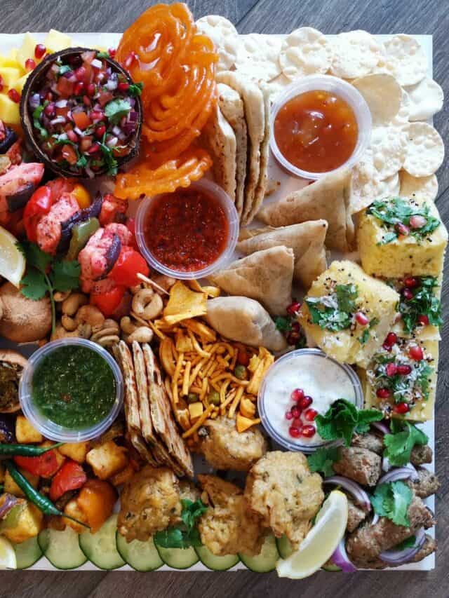 Diwali 2023: 6 Desi Grazing Boards To Impress Your Guests