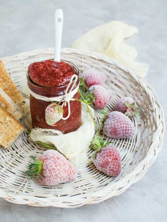 8 Sweet-Tart Jam Varieties To Whip Up With Winter Fruits