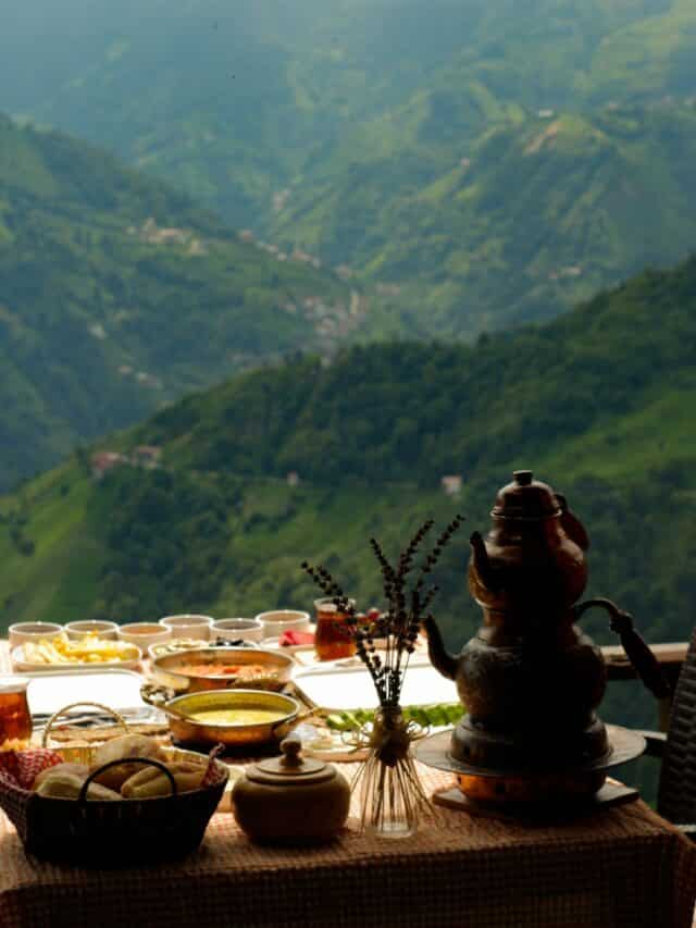 Savour The Pahadi Meal With These 8 Delectable Dishes