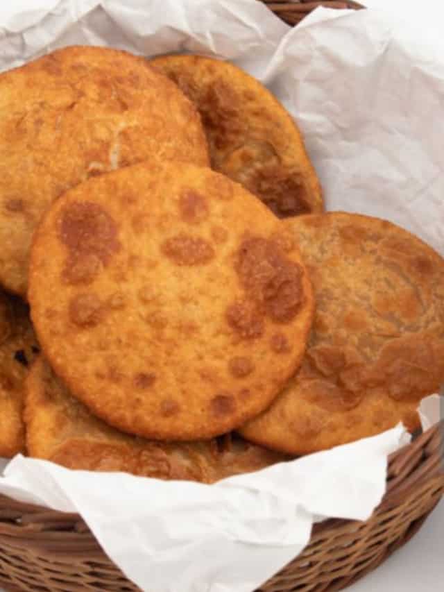 Make These 6 Different Pooris To Relish This Winter