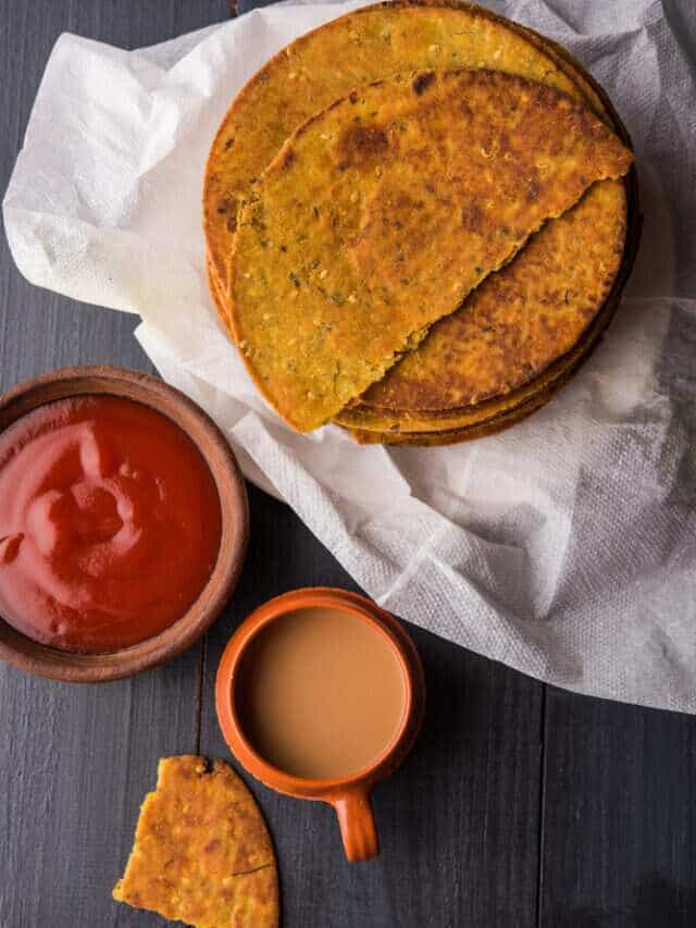 Make Delicious Garlic Khakhra At Home With This Easy Recipe