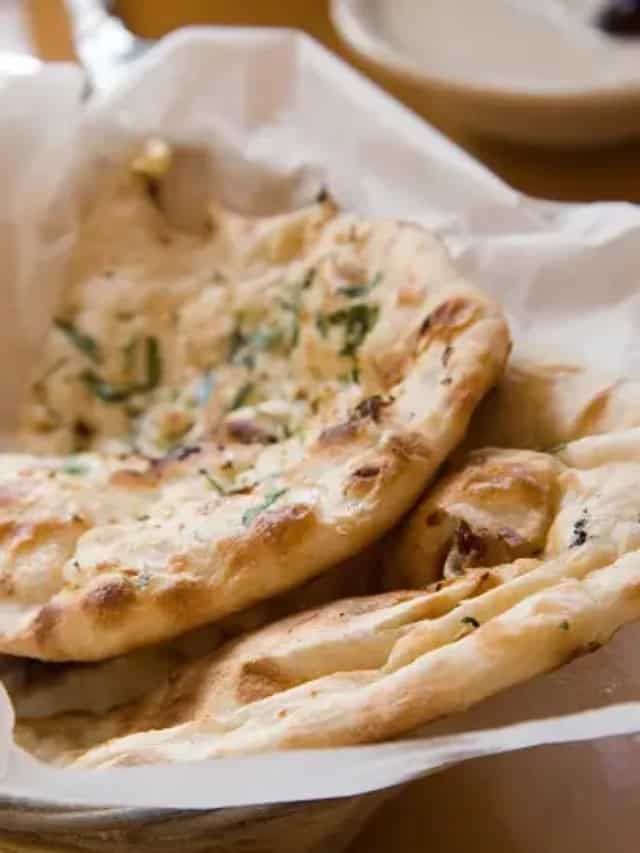 Lavasa To Bakarkhani: 7 Kashmiri Breads That Are Worth Trying