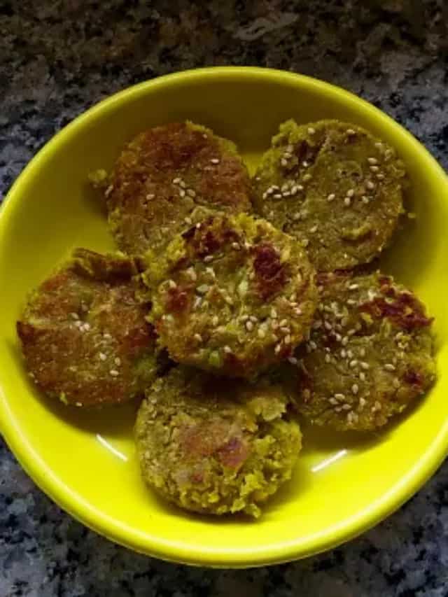 Traditional Gujarati Muthiya Recipe For The Perfect Tea Time Snack