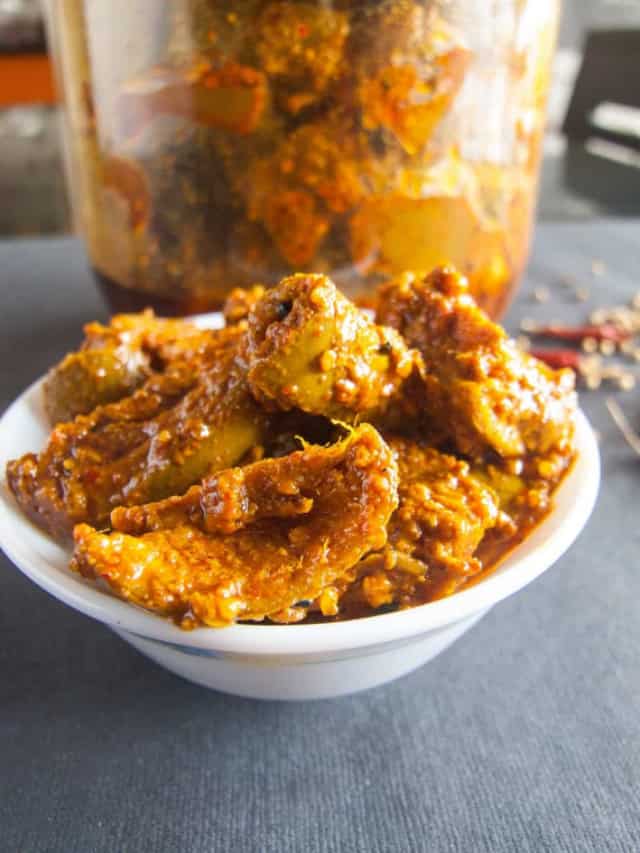 6 Creative Ways To Use Achaar Oil In Your Kitchen