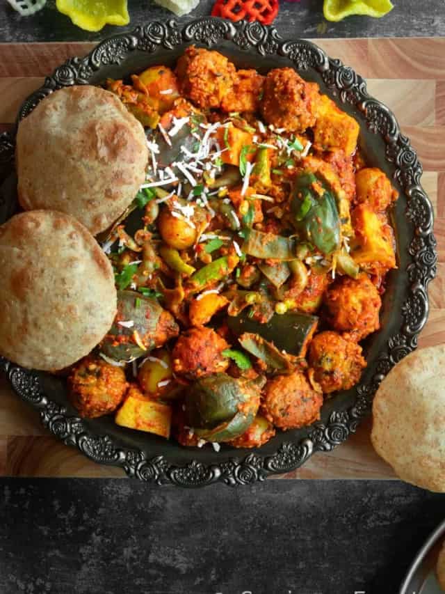 Authentic Undhiyu Recipe For A Traditional Gujarati Winter Feast