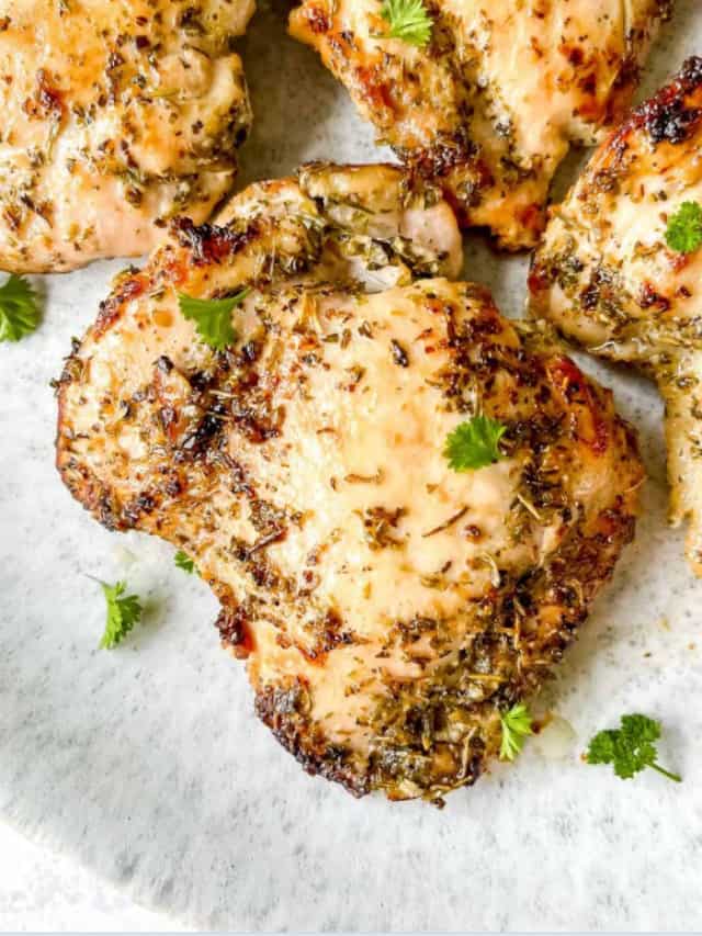 Try This Oil-Free Herb Chicken Recipe At Home