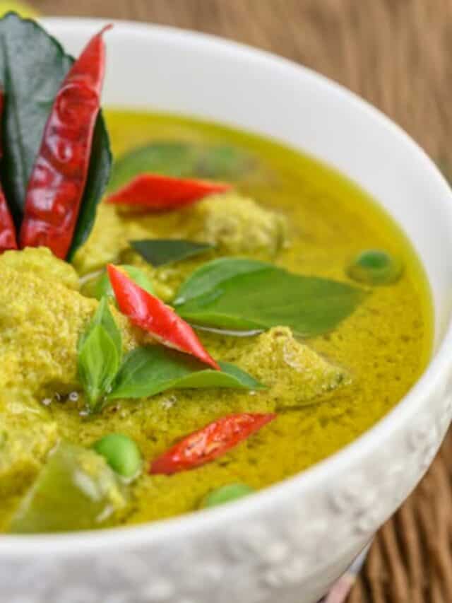 6 Green Indian Curries That Are A Must-Try