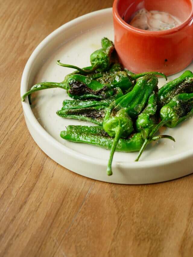 6 Simple Snacks To Pair Fried Chilli With This Monsoon