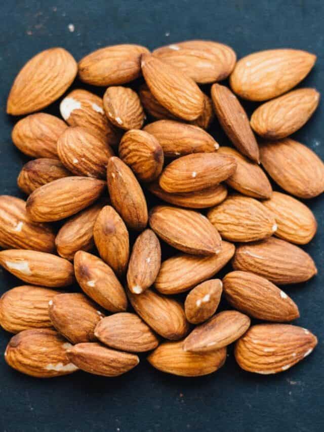 7 Health Benefits Of Consuming Soaked Almonds In The Morning