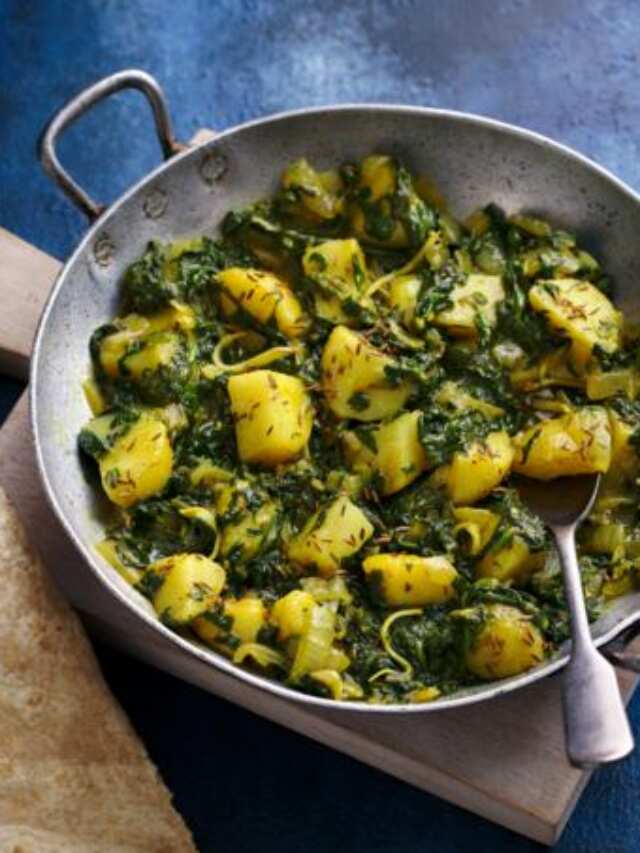 Explore These 6 Spicy Saag Recipes This Monsoon