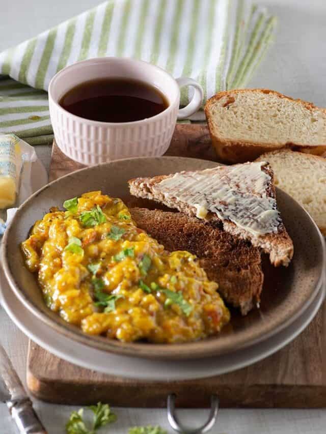 Egg Akuri Recipe: Spicy Parsi-Style Scrambled Eggs