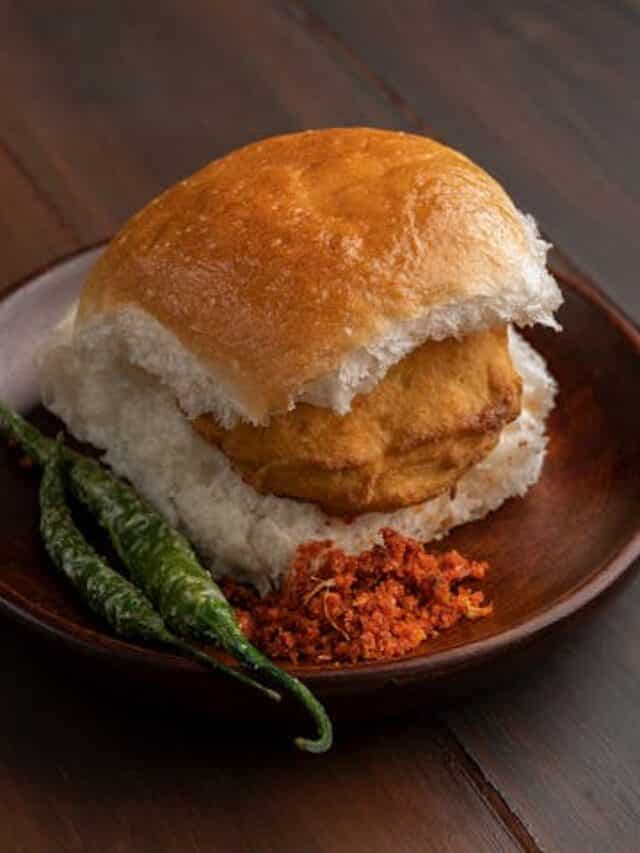 Street-Style Vada Pav Recipe For A South Indian Snack
